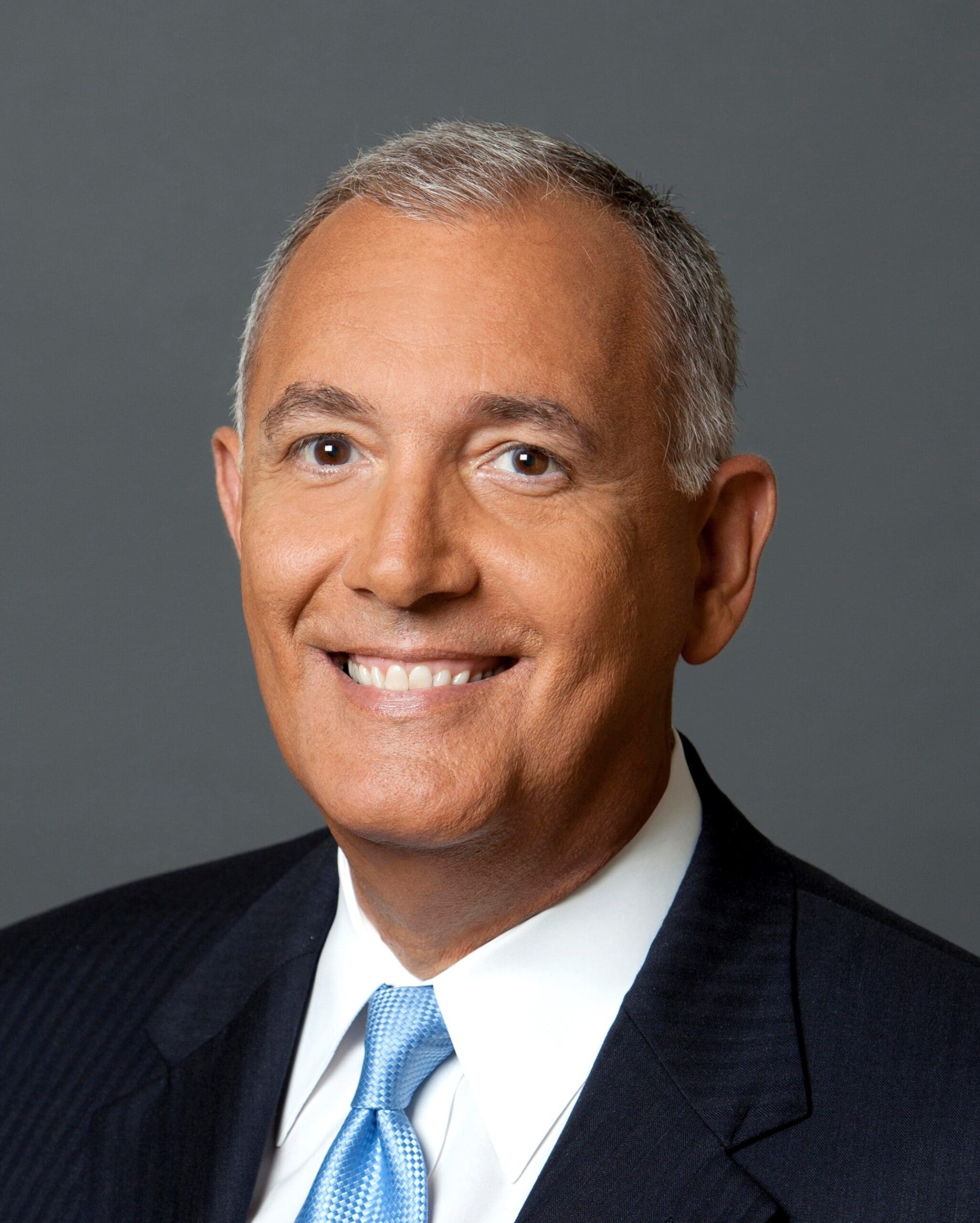 Joe Navarro - Expert Nonverbal Communication | LEADING MINDS