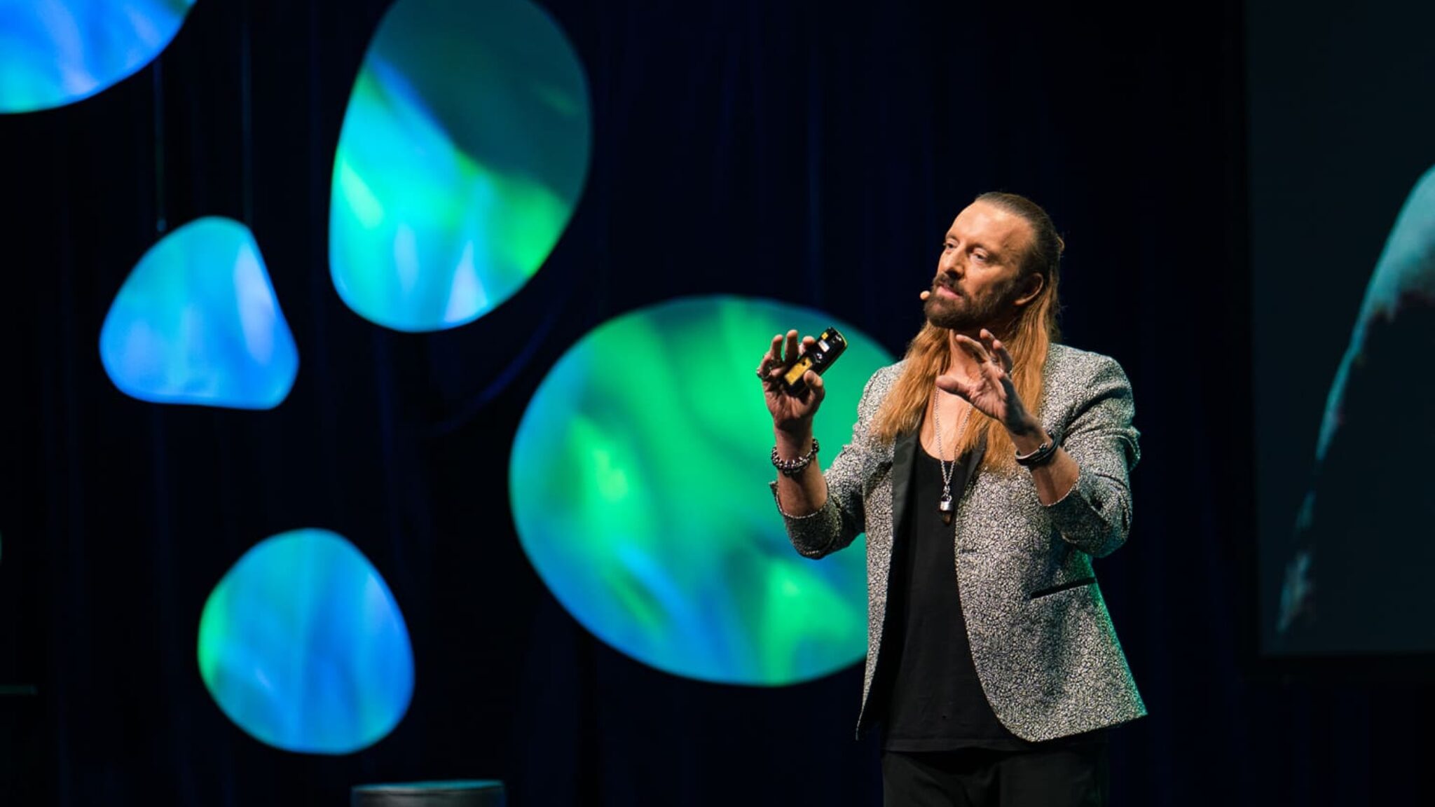 Anders Indset - Wirtschaftsphilosoph | LEADING MINDS