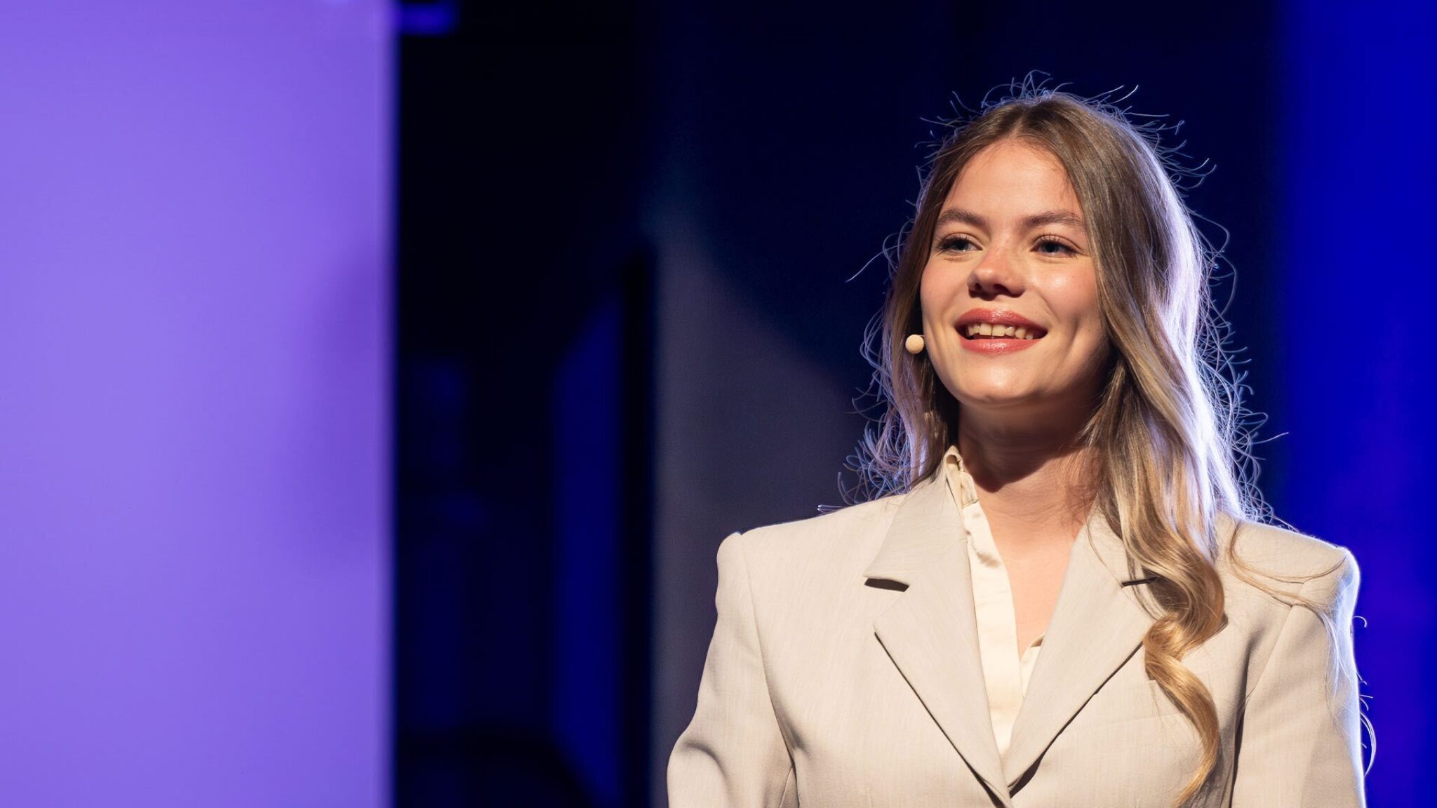 Book Yaël Meier for lectures or panels - Leading Minds